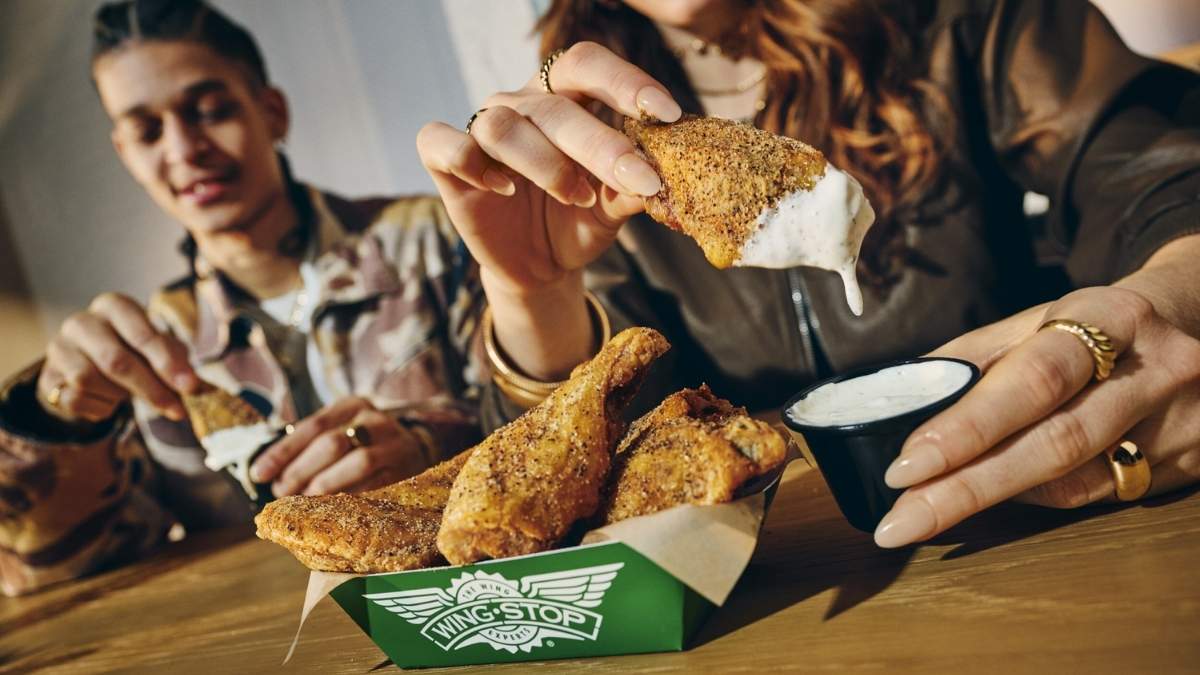Wingstop Wings It Big: FIVE FREE Wings